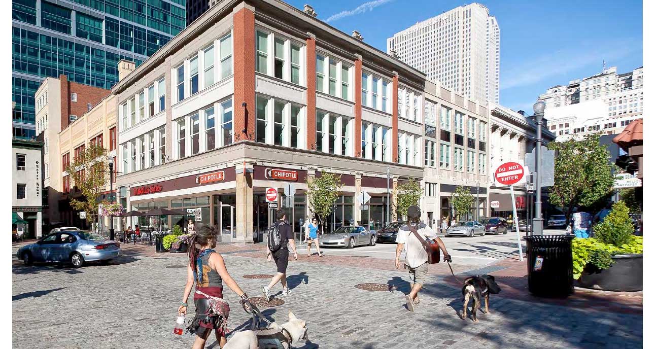 Rebuilding a block at the heart of the city | CNU