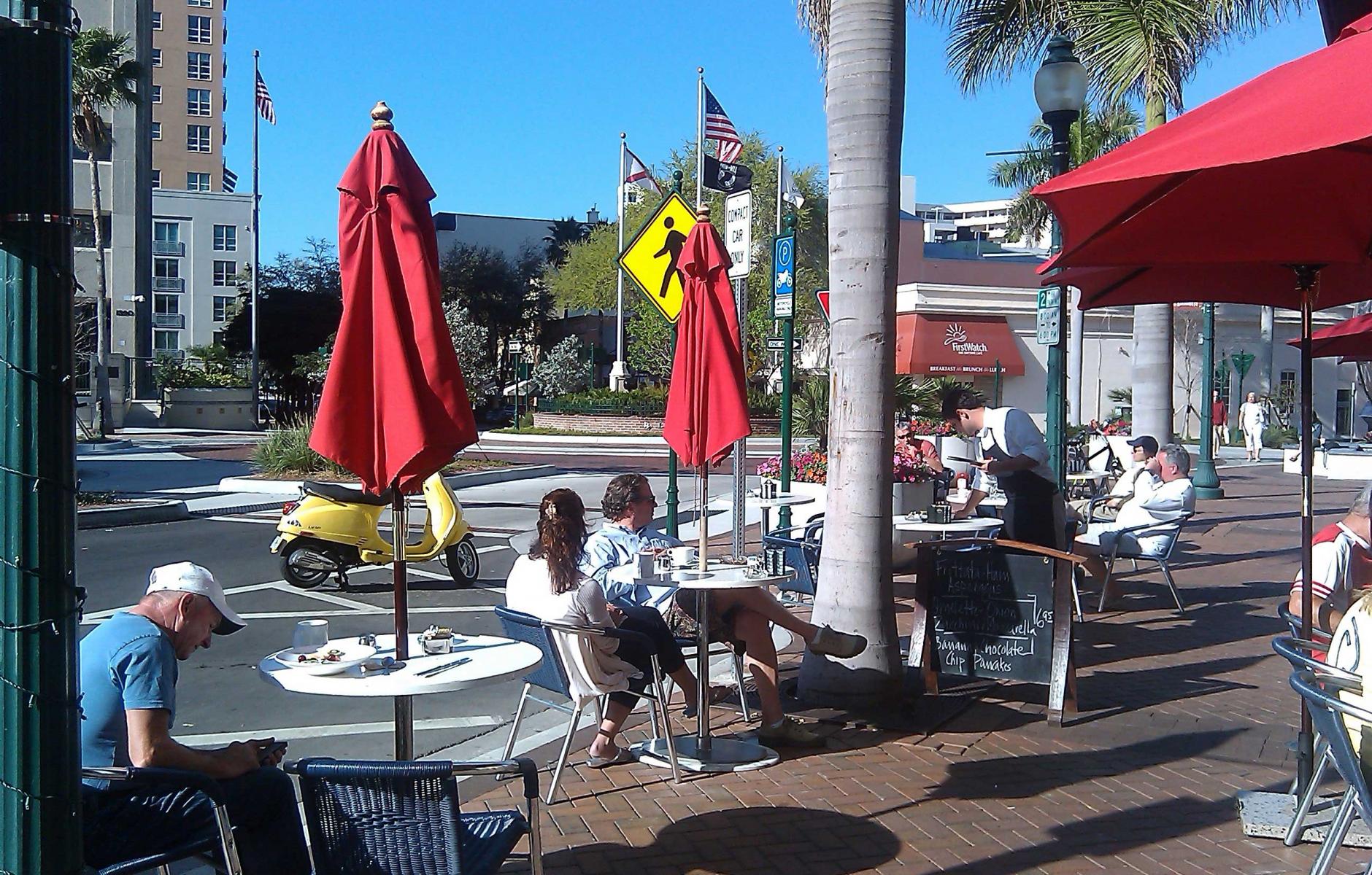 Urban roundabouts: A tool for placemaking | CNU